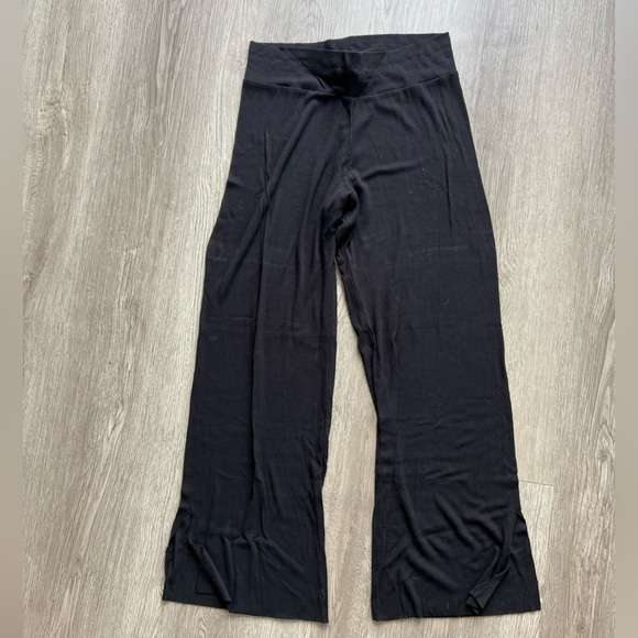 LNA | Pants & Jumpsuits | Lna Black Wide Leg Ribbed Cropped Pant Xs ...